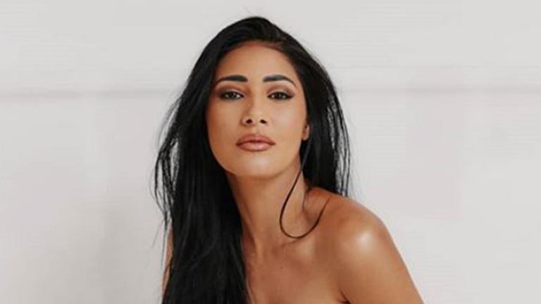 Simaria posa com look 'chic ousado' e deixa seguidores babando