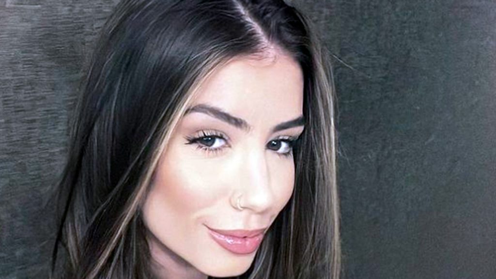 Maria Lina mostra o “antes e depois” do silicone – Tudo Pop