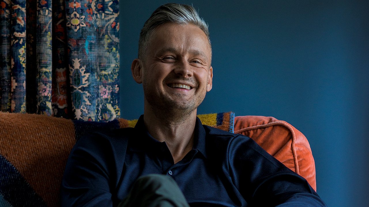 Tom Chaplin, vocalista do Keane, lança single solo Overshoot – Tudo Pop