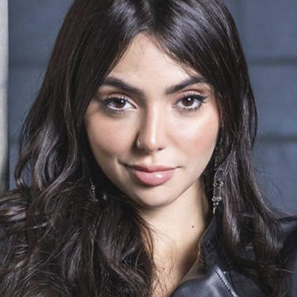 Iza bomba nas redes com registro de biquíni na Tailândia - Tudo Pop