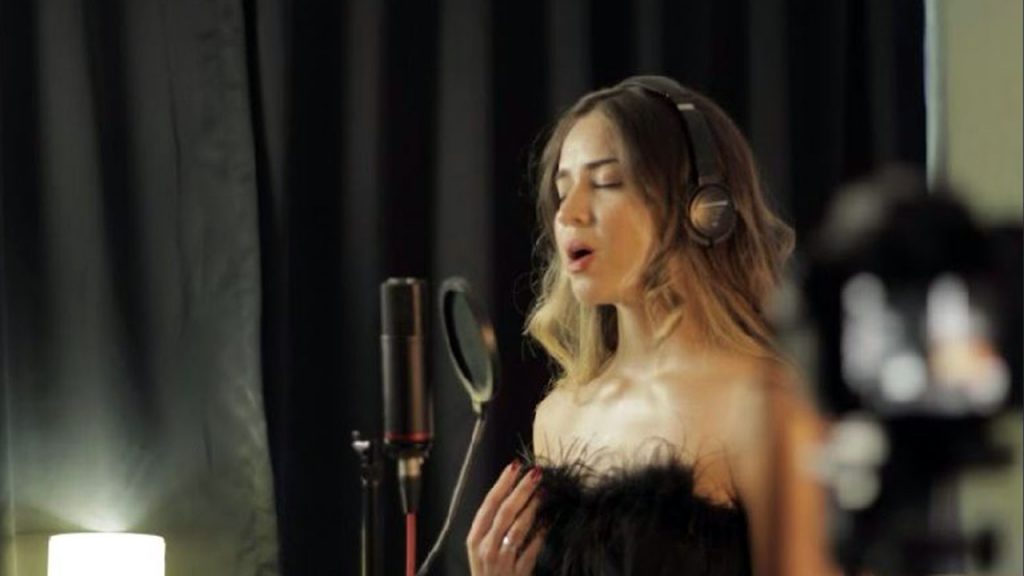 Cantores de todo Brasil disputam mundial de Karaokê – Tudo Pop