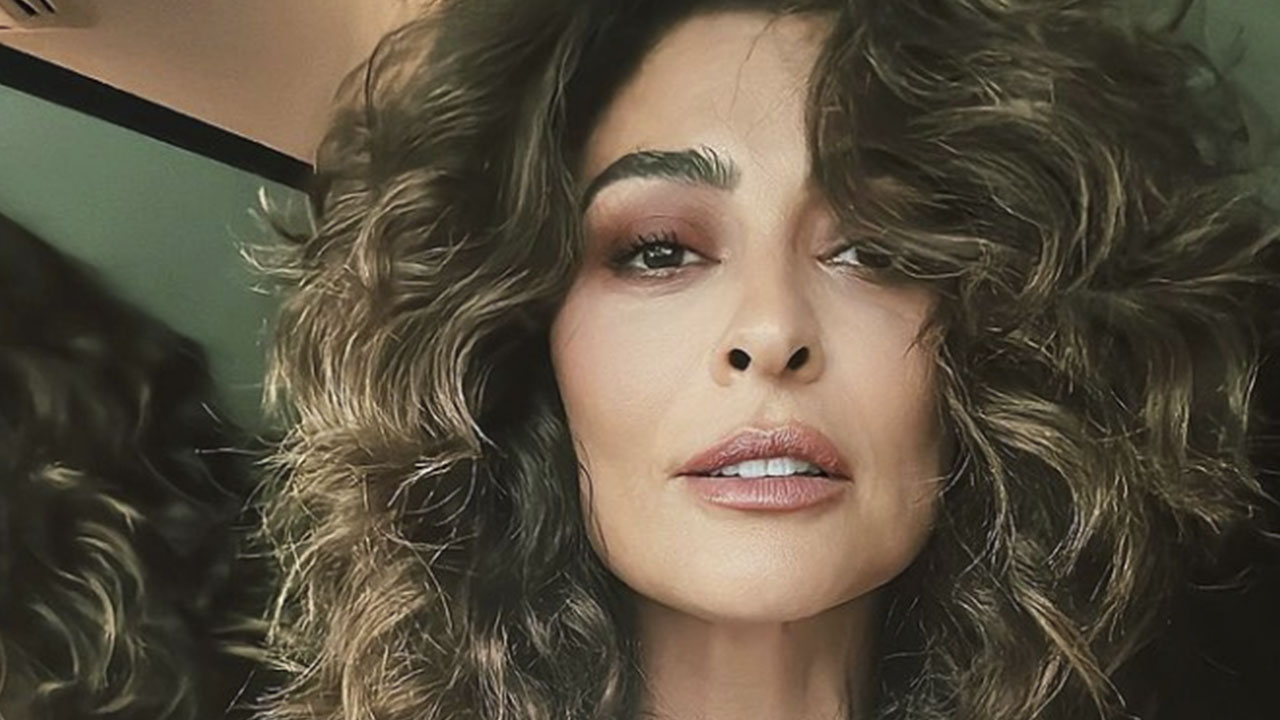 Em Roma Juliana Paes Encanta Em Registro Na Banheira Tudo Pop
