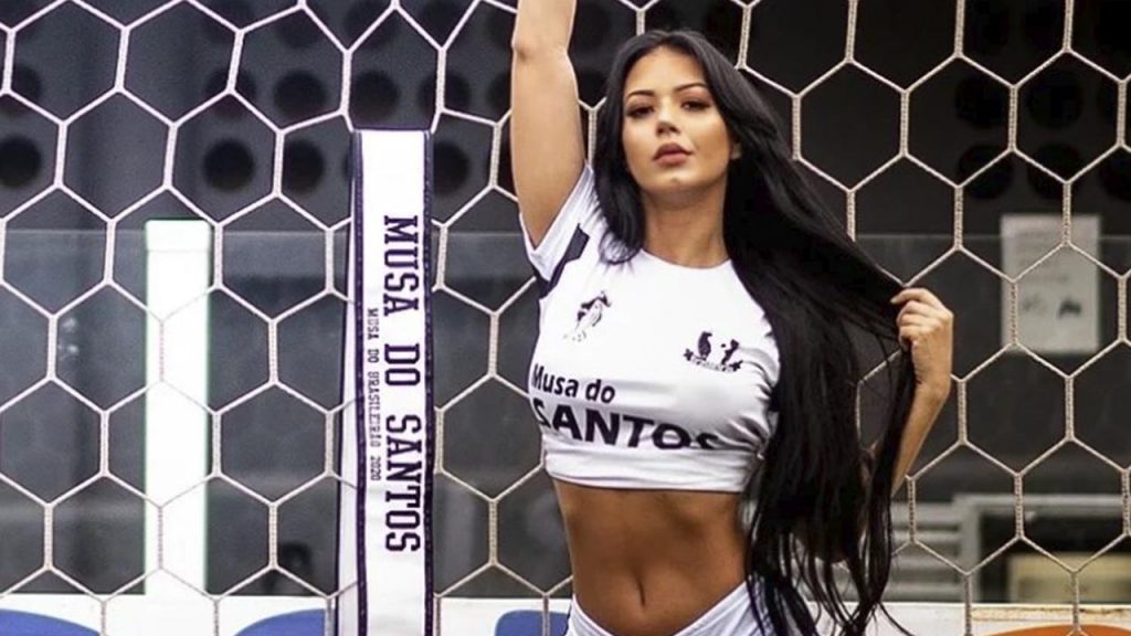 Musa do Santos impressiona com bumbum gigante em ensaio – Tudo Pop